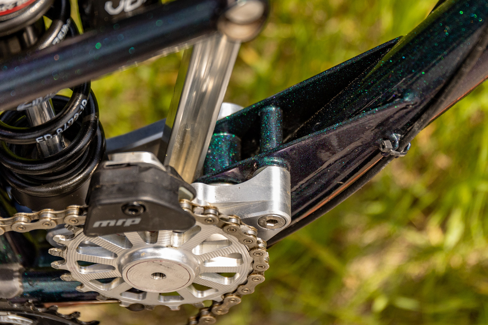 Abby Hogie's Contra DH bike - PIT BITS 2 - 2023 World Cup Downhill Lenzerheide - Mountain Biking ...